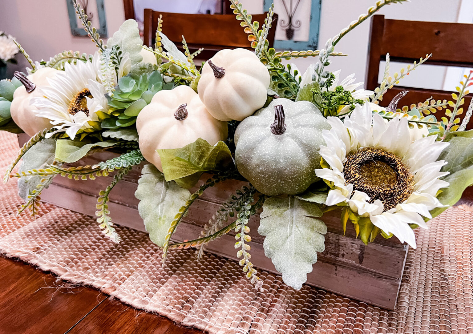 36 Incredibly Beautiful Fall Centerpieces That You Can DIY - True Whimsy